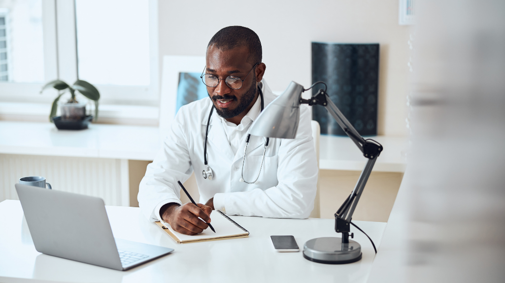 EHR vs EMR: Key Differences That Impact Your Revenue Cycle